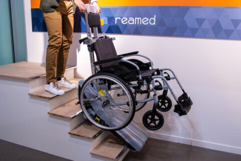 Reamed: poltrone relax, letti ortopedici, scooter per disabili
